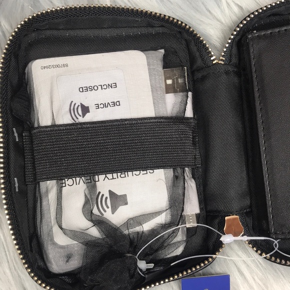 Apt. 9 | Bags | Apt9 Safe Keeper Tech Carryall Black | Poshmark